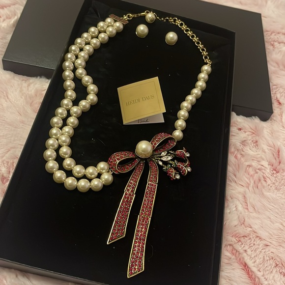 Heidi Daus | Jewelry | Heidi Daus Pearl Ruby Crystal Necklace Wpearl ...